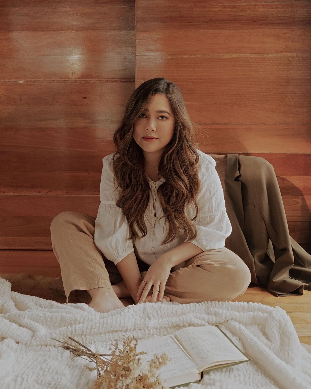 Leni Robredo’s authenticity inspires Moira Dela Torre’s new song ...