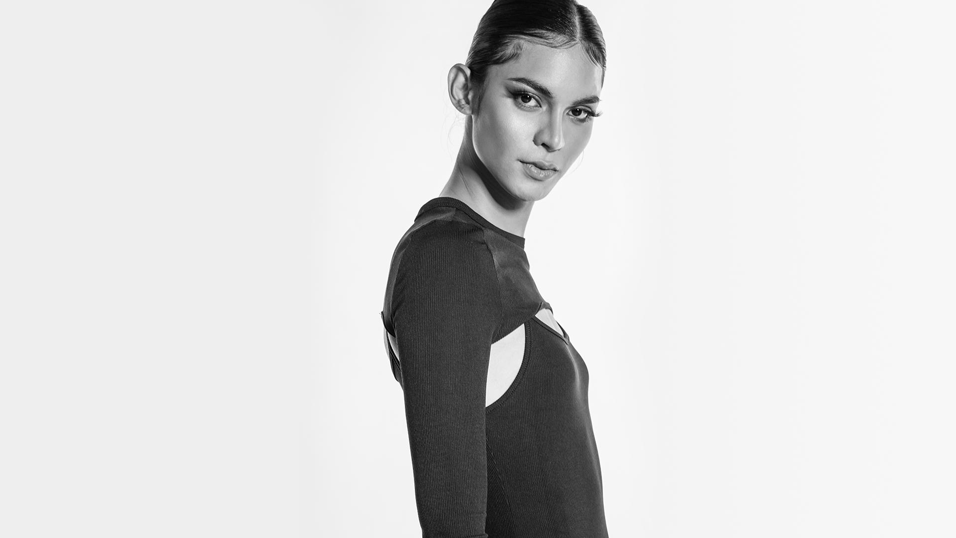 Tracey Dela Cruz hailed as crowd favorite at first Slay Model Search ...